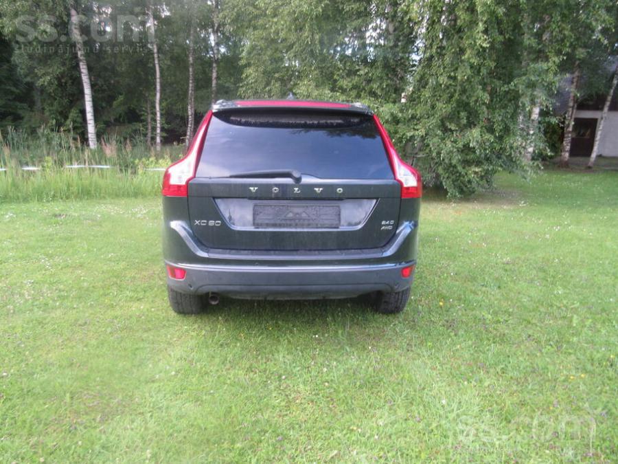 Pelēks Volvo XC60 2009 Ogre, ar dzinēja tilpumu 2.40 L un nobraukumu 560 tūkst. km par 4200 €, foto 8 vietnē AUTOMOTO.COM.LV