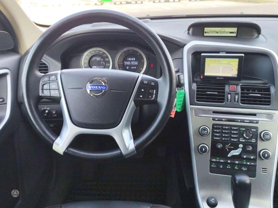 Pelēks Volvo XC60 2009 Šauļi, ar dzinēja tilpumu 2.40 L un nobraukumu 300 tūkst. km par 7650 €, foto 29 vietnē AUTOMOTO.COM.LV