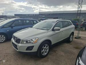 Grey Volvo XC60 2009 in Kaunas, with an engine capacity of 2.40 L and mileage of 350 thousand km for 6200 €, photo  on AUTOMOTO.COM.LV