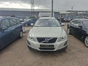 Grey Volvo XC60 2009 in Kaunas, with an engine capacity of 2.40 L and mileage of 350 thousand km for 6200 €, photo 3 on AUTOMOTO.COM.LV