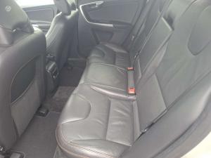 Grey Volvo XC60 2009 in Kaunas, with an engine capacity of 2.40 L and mileage of 350 thousand km for 6200 €, photo 10 on AUTOMOTO.COM.LV
