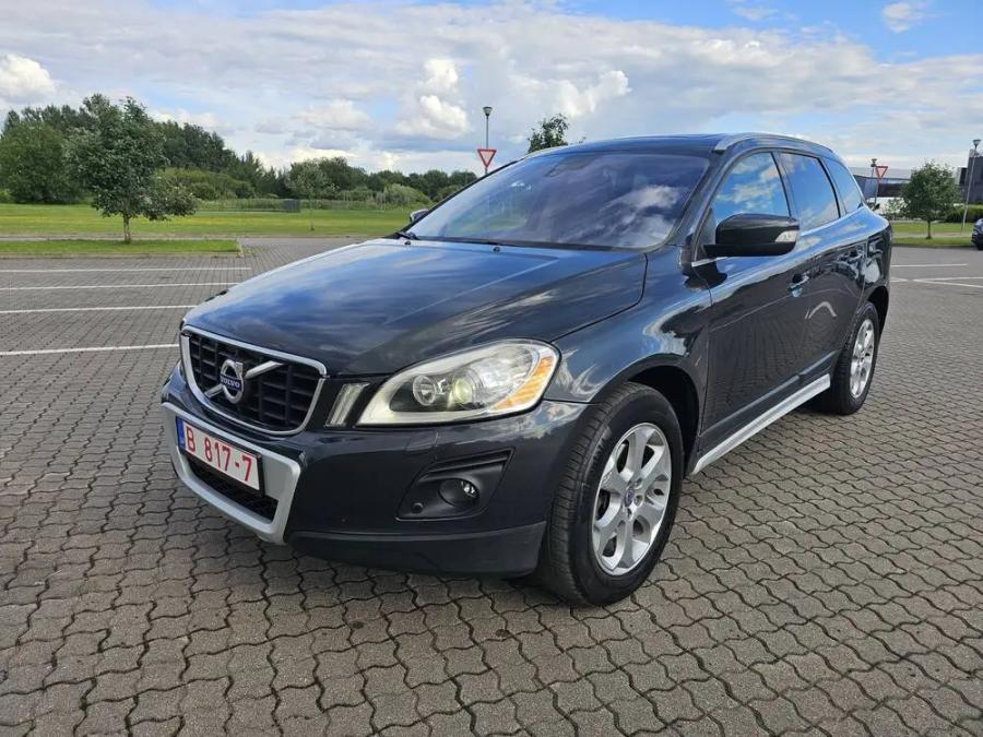 Pelēks Volvo XC60 2009 Rīga, ar dzinēja tilpumu 2.40 L un nobraukumu 292 tūkst. km par 6750 €, foto 3 vietnē AUTOMOTO.COM.LV