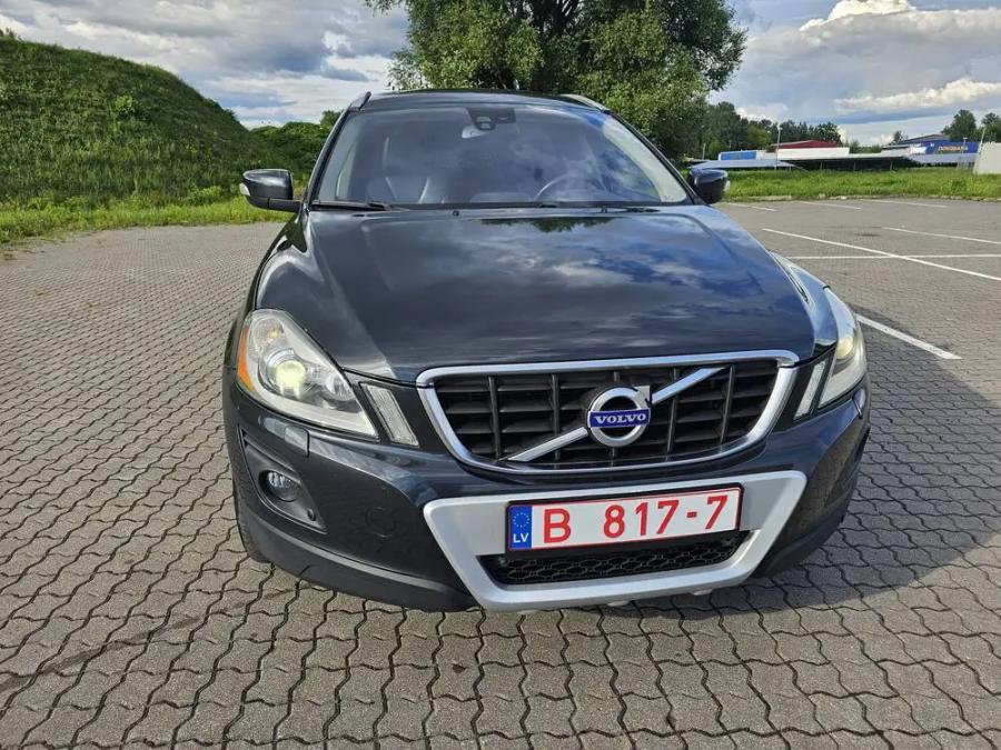 Pelēks Volvo XC60 2009 Rīga, ar dzinēja tilpumu 2.40 L un nobraukumu 292 tūkst. km par 6750 €, foto 13 vietnē AUTOMOTO.COM.LV