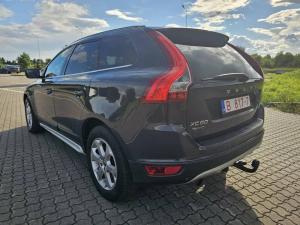 Pelēks Volvo XC60 2009 Rīga, ar dzinēja tilpumu 2.40 L un nobraukumu 292 tūkst. km par 6750 €, foto 14 vietnē AUTOMOTO.COM.LV