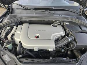Pelēks Volvo XC60 2009 Rīga, ar dzinēja tilpumu 2.40 L un nobraukumu 292 tūkst. km par 6750 €, foto 15 vietnē AUTOMOTO.COM.LV