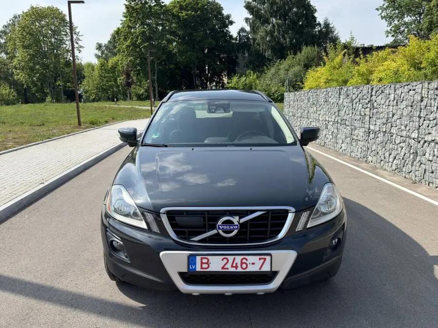 Pelēks Volvo XC60 2009 Rēzekne, ar dzinēja tilpumu 2.40 L un nobraukumu 302 tūkst. km par 7950 €, foto 3 vietnē AUTOMOTO.COM.LV
