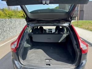 Pelēks Volvo XC60 2009 Rēzekne, ar dzinēja tilpumu 2.40 L un nobraukumu 302 tūkst. km par 7950 €, foto 12 vietnē AUTOMOTO.COM.LV