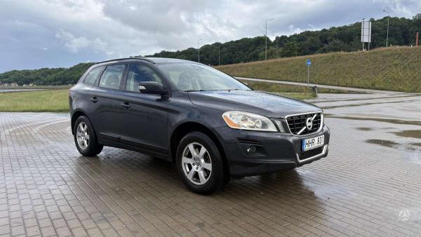 Pelēks Volvo XC60 2009 Viļņa, ar dzinēja tilpumu 2.40 L un nobraukumu 292 tūkst. km par 5600 €, foto 6 vietnē AUTOMOTO.COM.LV