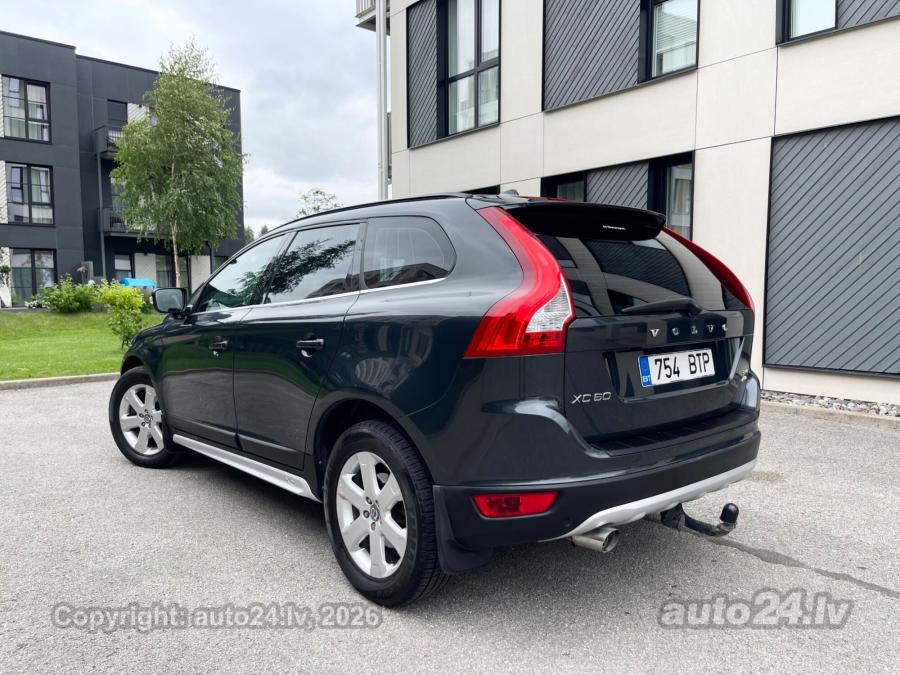 Pelēks Volvo XC60 2009 Tartu, ar dzinēja tilpumu 2.40 L un nobraukumu 350 tūkst. km par 6999 €, foto 4 vietnē AUTOMOTO.COM.LV