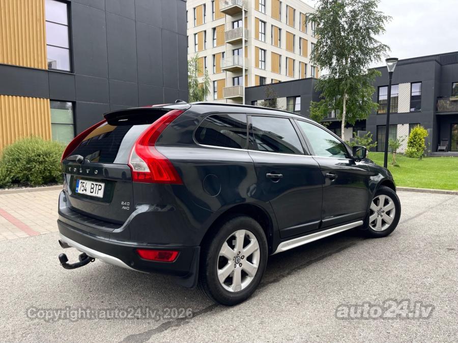 Pelēks Volvo XC60 2009 Tartu, ar dzinēja tilpumu 2.40 L un nobraukumu 350 tūkst. km par 6999 €, foto 5 vietnē AUTOMOTO.COM.LV