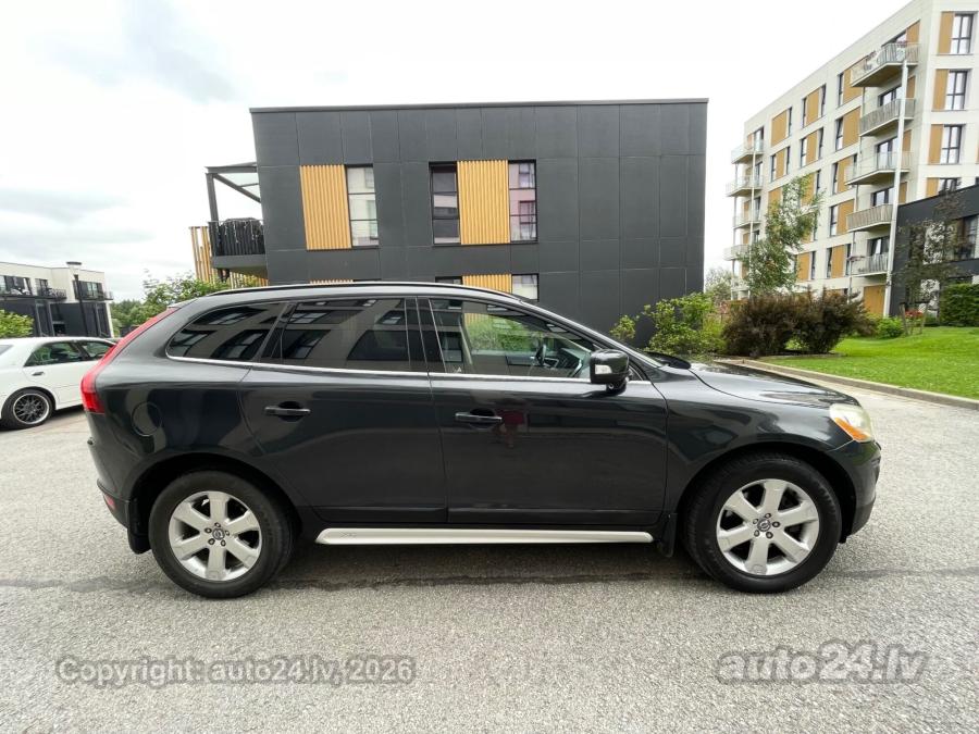 Pelēks Volvo XC60 2009 Tartu, ar dzinēja tilpumu 2.40 L un nobraukumu 350 tūkst. km par 6999 €, foto 7 vietnē AUTOMOTO.COM.LV