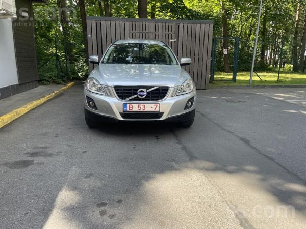 Grey Volvo XC60 2009 in Riga, with an engine capacity of 2.40 L and mileage of 257 thousand km for 6690 €, photo 3 on AUTOMOTO.COM.LV