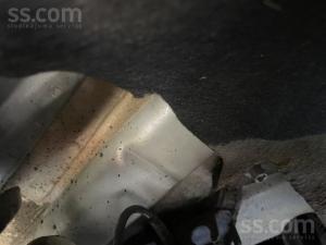 Grey Volvo XC60 2009 in Riga, with an engine capacity of 2.40 L and mileage of 257 thousand km for 6690 €, photo 24 on AUTOMOTO.COM.LV