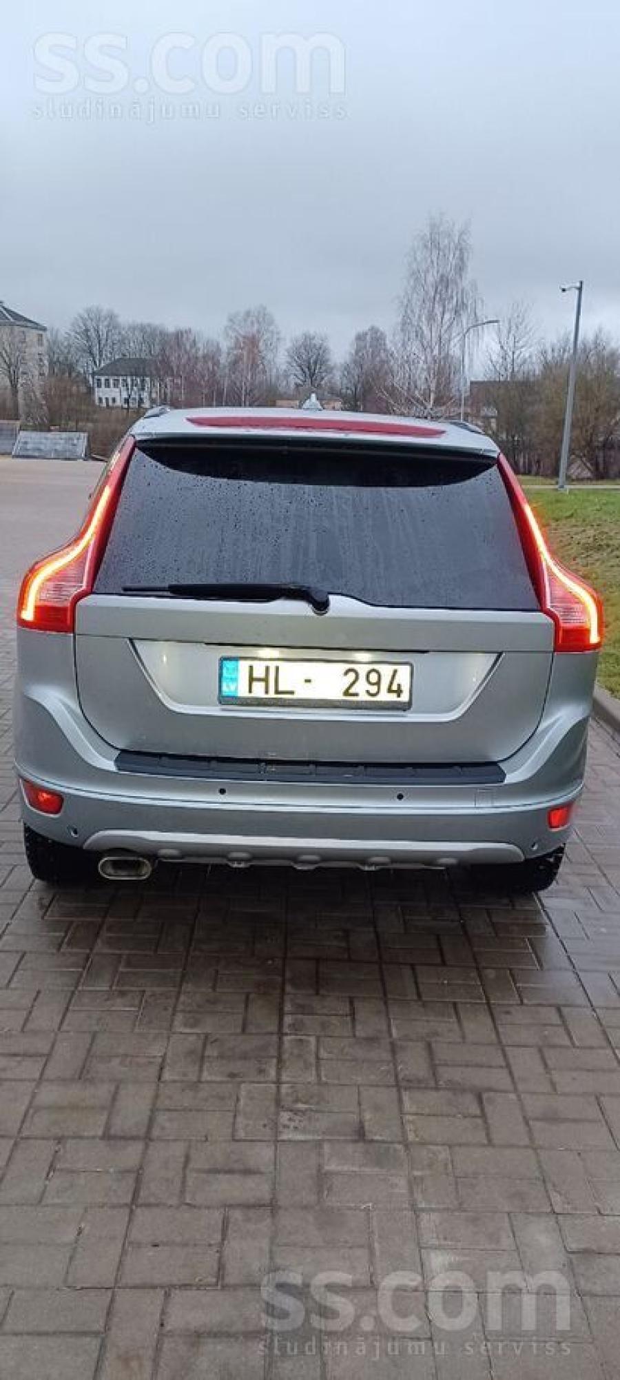 Pelēks Volvo XC60 2009 Rēzekne, ar dzinēja tilpumu 2.40 L un nobraukumu 400 tūkst. km par 5900 €, foto 5 vietnē AUTOMOTO.COM.LV