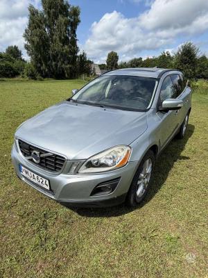 Grey Volvo XC60 2009 in Moletai, with an engine capacity of 2.40 L and mileage of 258 thousand km for 6200 €, photo 3 on AUTOMOTO.COM.LV