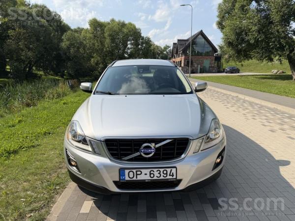 Pelēks Volvo XC60 2009 Rēzekne, ar dzinēja tilpumu 2.40 L un nobraukumu 0 tūkst. km par 6950 €, foto 1 vietnē AUTOMOTO.COM.LV