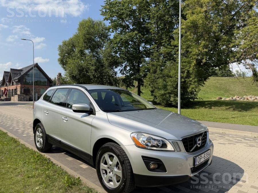 Pelēks Volvo XC60 2009 Rēzekne, ar dzinēja tilpumu 2.40 L un nobraukumu 0 tūkst. km par 6950 €, foto 5 vietnē AUTOMOTO.COM.LV