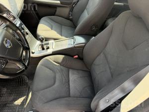 Pelēks Volvo XC60 2009 Rēzekne, ar dzinēja tilpumu 2.40 L un nobraukumu 0 tūkst. km par 6950 €, foto 14 vietnē AUTOMOTO.COM.LV