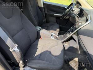 Pelēks Volvo XC60 2009 Rēzekne, ar dzinēja tilpumu 2.40 L un nobraukumu 0 tūkst. km par 6950 €, foto 17 vietnē AUTOMOTO.COM.LV