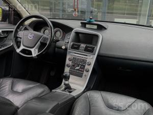 Серый Вольво ХС60 2009 в Тукумс, объемом двигателя 2.40 л и пробегом 288 тыс. км за 7200 €, фото 8 на AUTOMOTO.COM.LV