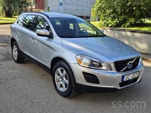 Pelēks Volvo XC60 2009 Jēkabpils, ar dzinēja tilpumu 2.40 L un nobraukumu 275 tūkst. km par 7490 €, foto 5 vietnē AUTOMOTO.COM.LV