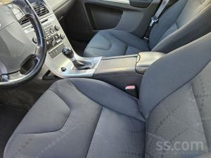 Pelēks Volvo XC60 2009 Jēkabpils, ar dzinēja tilpumu 2.40 L un nobraukumu 275 tūkst. km par 7490 €, foto 14 vietnē AUTOMOTO.COM.LV
