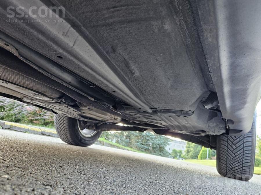 Pelēks Volvo XC60 2009 Jēkabpils, ar dzinēja tilpumu 2.40 L un nobraukumu 275 tūkst. km par 7490 €, foto 28 vietnē AUTOMOTO.COM.LV
