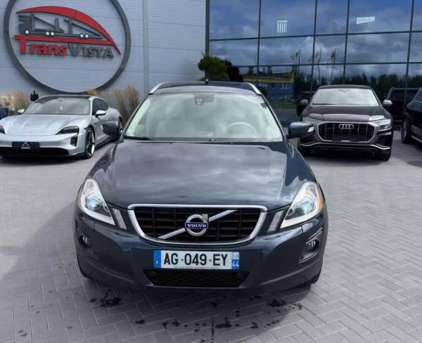 Pelēks Volvo XC60 2009 Telšiai, ar dzinēja tilpumu 2.40 L un nobraukumu 264 tūkst. km par 7290 €, foto 3 vietnē AUTOMOTO.COM.LV