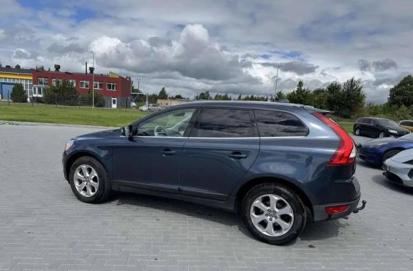 Pelēks Volvo XC60 2009 Telšiai, ar dzinēja tilpumu 2.40 L un nobraukumu 264 tūkst. km par 7290 €, foto 7 vietnē AUTOMOTO.COM.LV