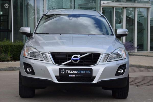 Pelēks Volvo XC60 2009 Viļņa, ar dzinēja tilpumu 2.40 L un nobraukumu 270 tūkst. km par 7199 €, foto 3 vietnē AUTOMOTO.COM.LV
