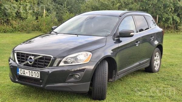 Grey Volvo XC60 2009 in Balvi, with an engine capacity of 2.40 L and mileage of 323 thousand km for 7200 €, photo 1 on AUTOMOTO.COM.LV