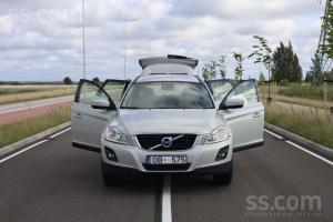 Grey Volvo XC60 2009 in Liepaja, with an engine capacity of 2.40 L and mileage of 275 thousand km for 6800 €, photo 8 on AUTOMOTO.COM.LV