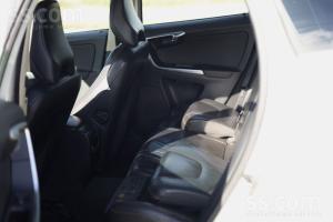 Grey Volvo XC60 2009 in Liepaja, with an engine capacity of 2.40 L and mileage of 275 thousand km for 6800 €, photo 16 on AUTOMOTO.COM.LV