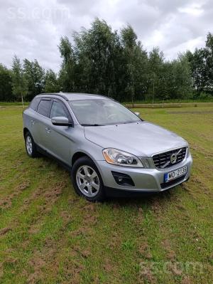 Grey Volvo XC60 2009 in Ventspils, with an engine capacity of 2.40 L and mileage of 292 thousand km for 6500 €, photo  on AUTOMOTO.COM.LV