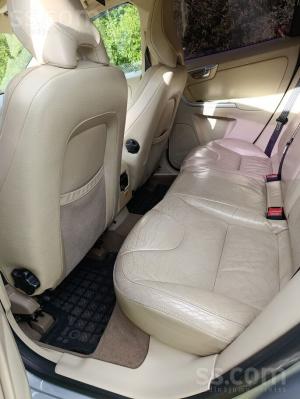 Pelēks Volvo XC60 2009 Ventspils, ar dzinēja tilpumu 2.40 L un nobraukumu 292 tūkst. km par 6500 €, foto 6 vietnē AUTOMOTO.COM.LV