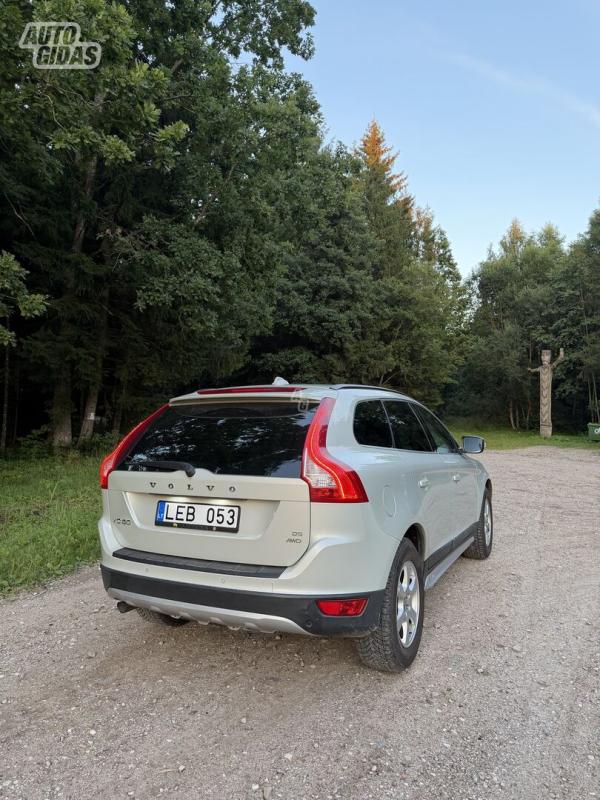 Pelēks Volvo XC60 2009 Kauņa, ar dzinēja tilpumu 2.40 L un nobraukumu 390 tūkst. km par 5300 €, foto 4 vietnē AUTOMOTO.COM.LV