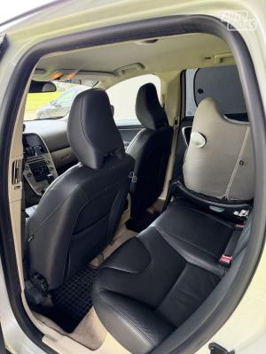Grey Volvo XC60 2009 in Kaunas, with an engine capacity of 2.40 L and mileage of 390 thousand km for 5300 €, photo 11 on AUTOMOTO.COM.LV