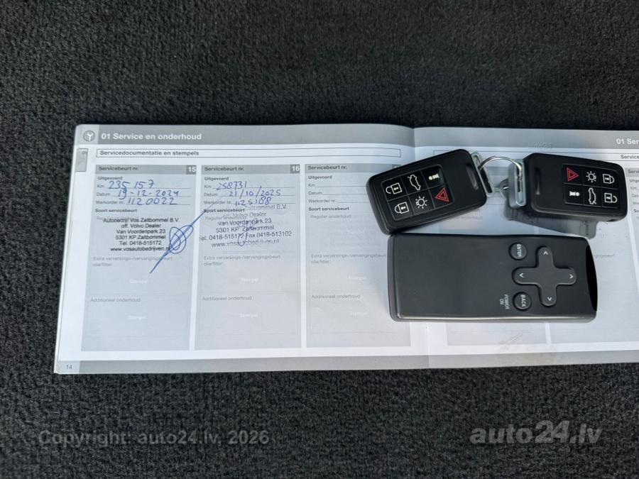 Pelēks Volvo XC60 2009 Tallina, ar dzinēja tilpumu 2.40 L un nobraukumu 279 tūkst. km par 9900 €, foto 29 vietnē AUTOMOTO.COM.LV