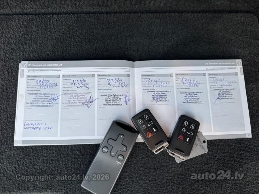 Pelēks Volvo XC60 2009 Tallina, ar dzinēja tilpumu 2.40 L un nobraukumu 279 tūkst. km par 9900 €, foto 30 vietnē AUTOMOTO.COM.LV