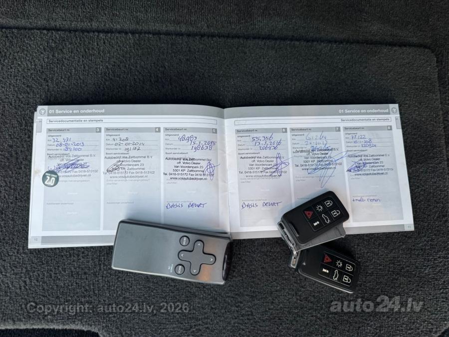 Pelēks Volvo XC60 2009 Tallina, ar dzinēja tilpumu 2.40 L un nobraukumu 279 tūkst. km par 9900 €, foto 31 vietnē AUTOMOTO.COM.LV