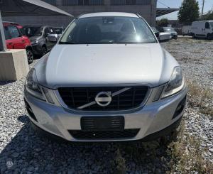 Grey Volvo XC60 2009 in Siauliai, with an engine capacity of 2.40 L and mileage of 266 thousand km for 4200 €, photo 3 on AUTOMOTO.COM.LV