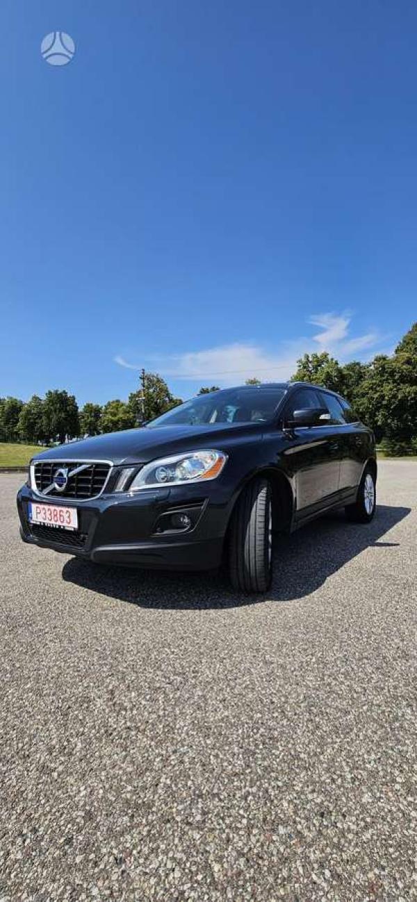 Pelēks Volvo XC60 2009 Viļņa, ar dzinēja tilpumu 2.40 L un nobraukumu 259 tūkst. km par 7090 €, foto 3 vietnē AUTOMOTO.COM.LV