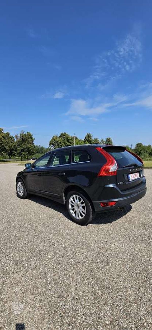 Pelēks Volvo XC60 2009 Viļņa, ar dzinēja tilpumu 2.40 L un nobraukumu 259 tūkst. km par 7090 €, foto 6 vietnē AUTOMOTO.COM.LV