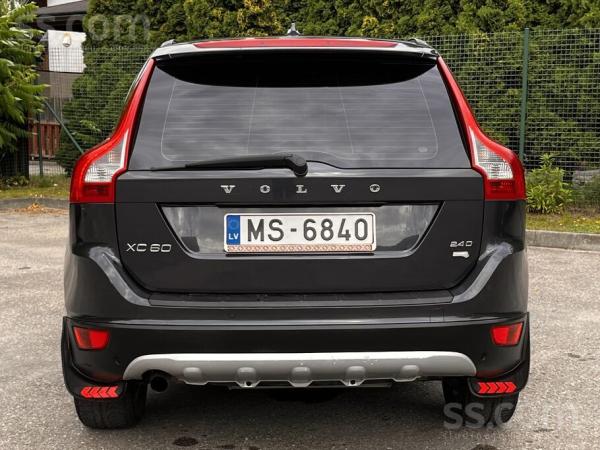 Grey Volvo XC60 2009 in Jelgava, with an engine capacity of 2.40 L and mileage of 0 thousand km for 3790 €, photo 6 on AUTOMOTO.COM.LV