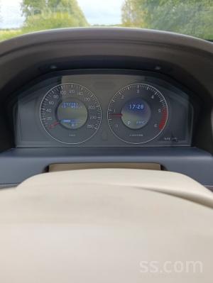 Pelēks Volvo XC60 2009 Ventspils, ar dzinēja tilpumu 2.40 L un nobraukumu 293 tūkst. km par 6000 €, foto 6 vietnē AUTOMOTO.COM.LV