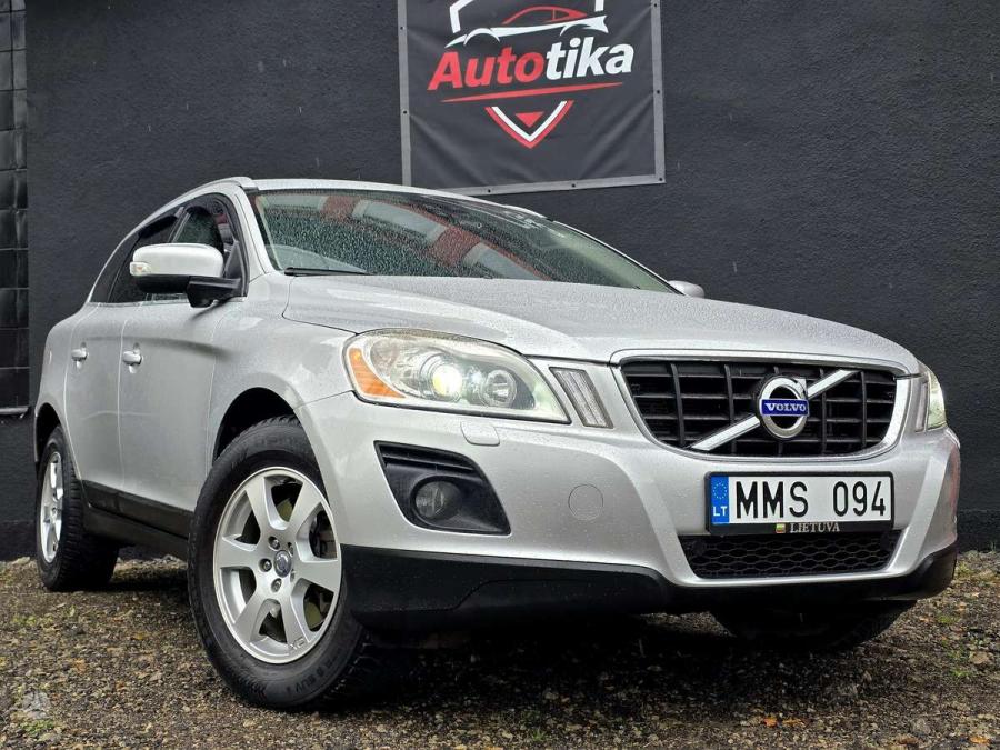 Pelēks Volvo XC60 2009 Šauļi, ar dzinēja tilpumu 2.40 L un nobraukumu 457 tūkst. km par 5600 €, foto 1 vietnē AUTOMOTO.COM.LV