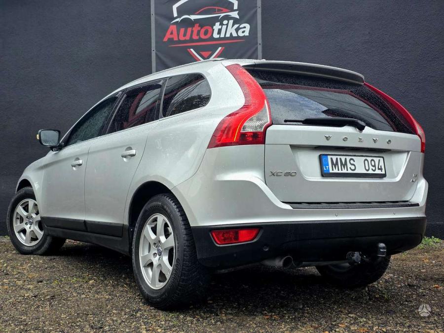 Pelēks Volvo XC60 2009 Šauļi, ar dzinēja tilpumu 2.40 L un nobraukumu 457 tūkst. km par 5600 €, foto 6 vietnē AUTOMOTO.COM.LV