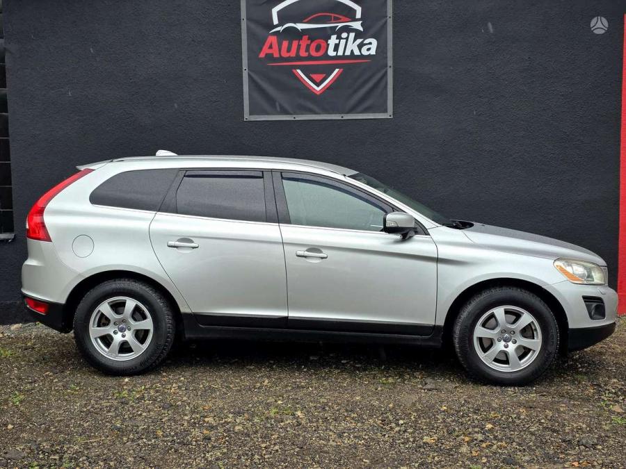 Pelēks Volvo XC60 2009 Šauļi, ar dzinēja tilpumu 2.40 L un nobraukumu 457 tūkst. km par 5600 €, foto 9 vietnē AUTOMOTO.COM.LV