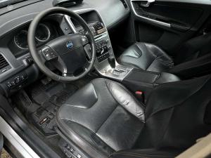Pelēks Volvo XC60 2009 Šauļi, ar dzinēja tilpumu 2.40 L un nobraukumu 457 tūkst. km par 5600 €, foto 18 vietnē AUTOMOTO.COM.LV