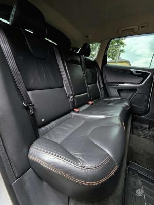 Pelēks Volvo XC60 2009 Šauļi, ar dzinēja tilpumu 2.40 L un nobraukumu 457 tūkst. km par 5600 €, foto 25 vietnē AUTOMOTO.COM.LV